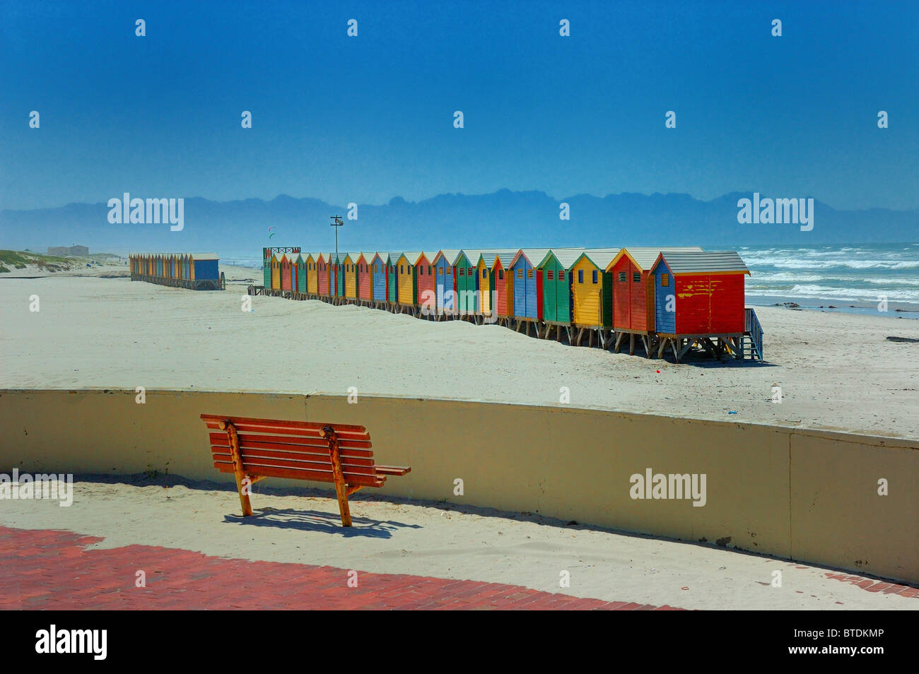 Muizenberg beach -Fotos und -Bildmaterial in hoher Auflösung – Alamy