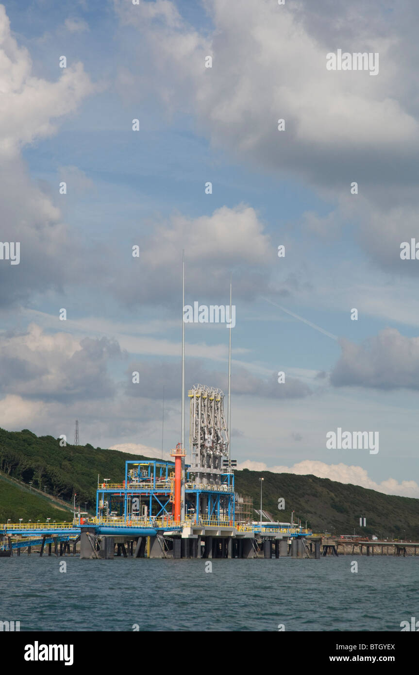 Dragon gas terminal -Fotos und -Bildmaterial in hoher Auflösung – Alamy