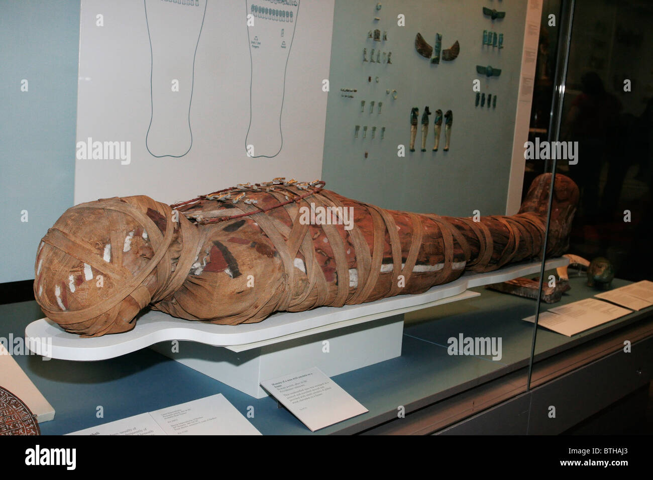 Mumie im British Museum in London, England Stockfotografie - Alamy