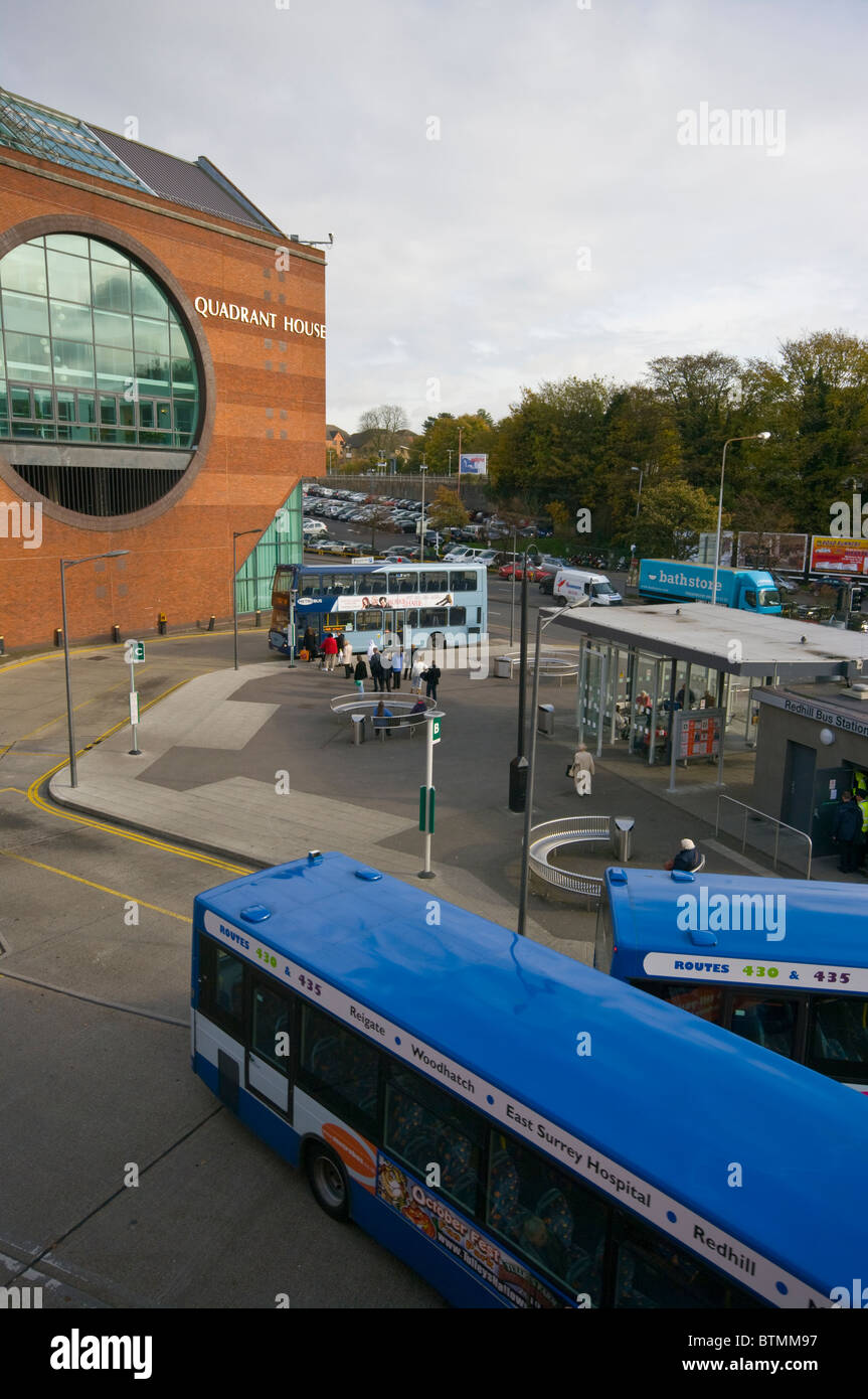 Redhill buses -Fotos und -Bildmaterial in hoher Auflösung – Alamy