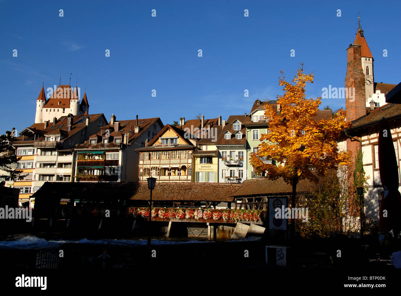 Altstadt thun schloss thun -Fotos und -Bildmaterial in hoher Auflösung ...