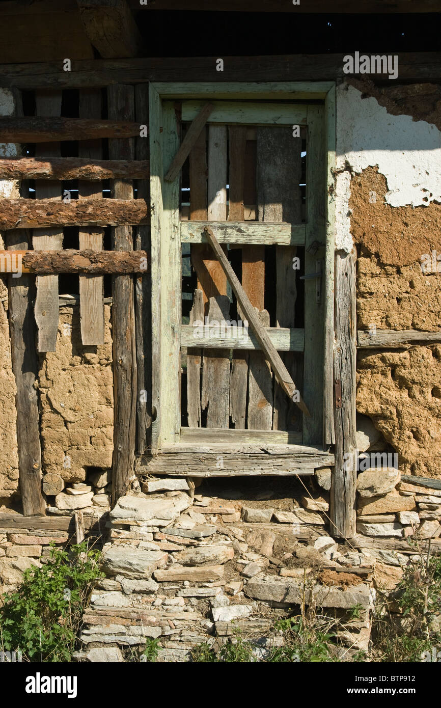 Details der Adobe Dolen Village, bekannt mit nationalen Wahrzeichen ...