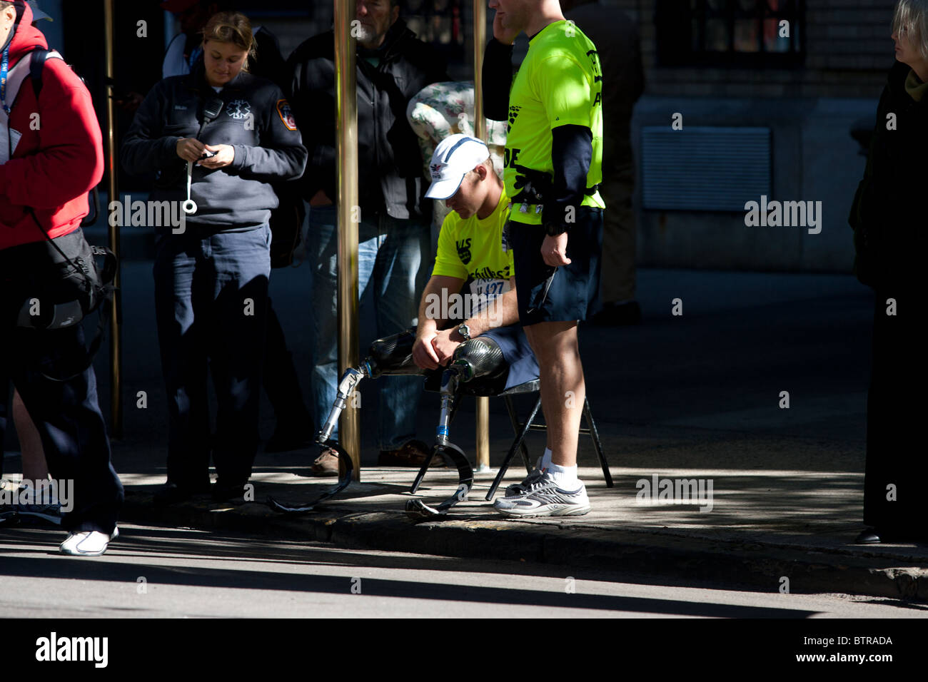 Double amputee -Fotos und -Bildmaterial in hoher Auflösung – Alamy