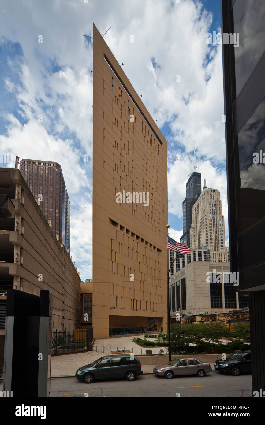 William J. Campbell US Courthouse Anhang, 71 West Van Buren Street ...