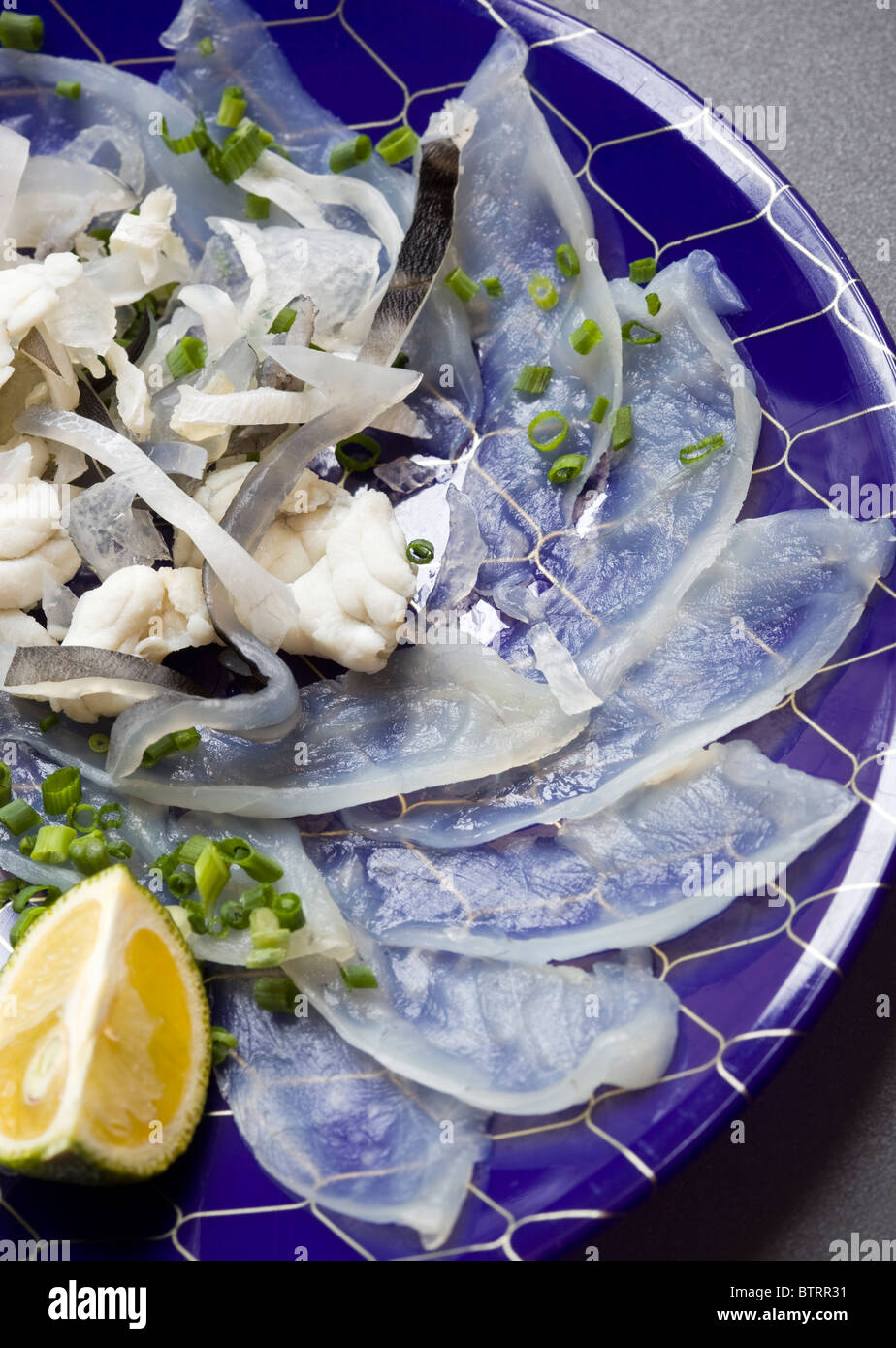 Platte von Fugu oder Kugelfische in Tolkyo Japan Stockfotografie - Alamy