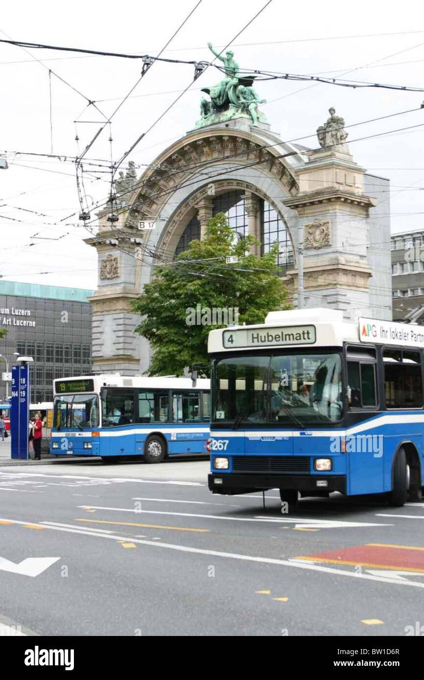 Swiss bus station -Fotos und -Bildmaterial in hoher Auflösung – Alamy