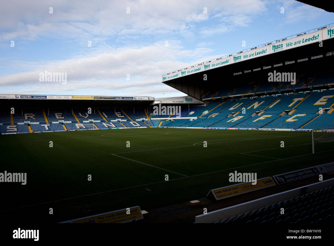 Elland Road Stockfotos und -bilder Kaufen - Alamy