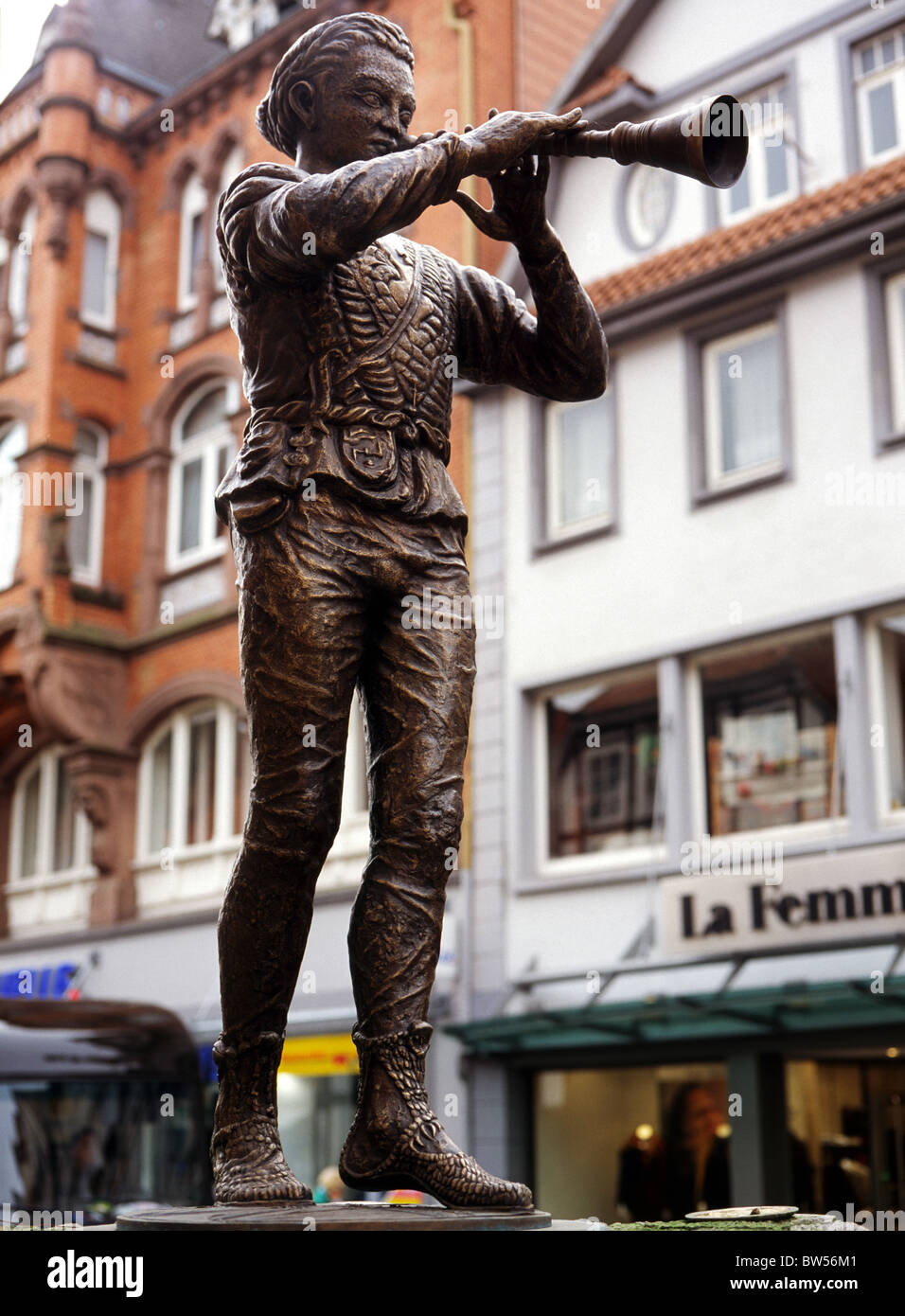 Niedersachsen, Hameln-Rattenfänger-Statue Stockfotografie - Alamy