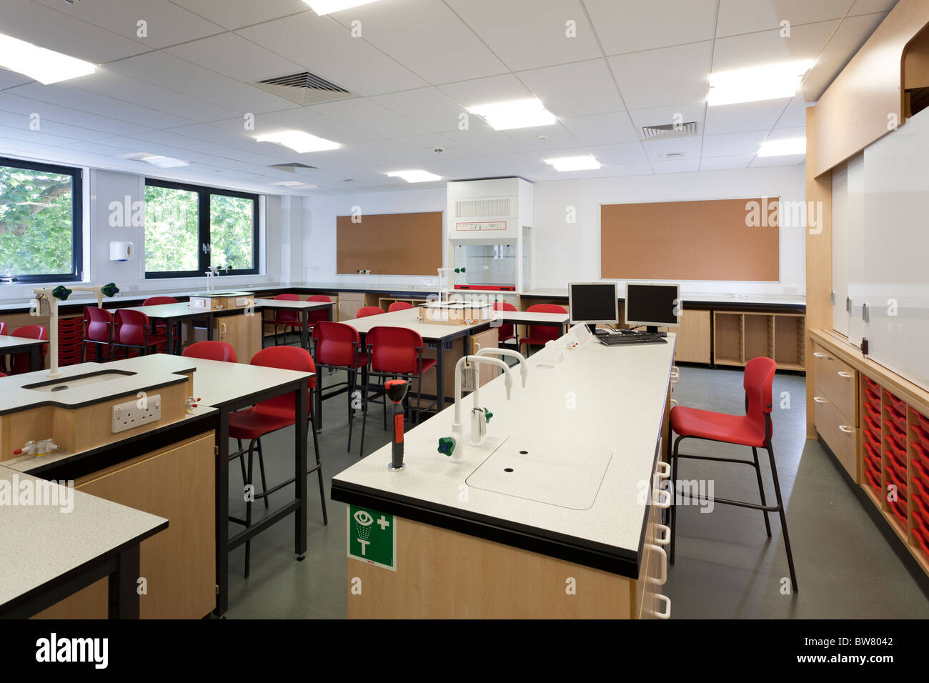 Chemieraum schule -Fotos und -Bildmaterial in hoher Auflösung – Alamy