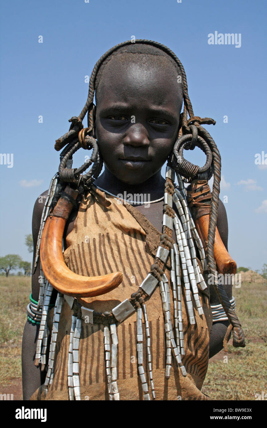 Mursi people -Fotos und -Bildmaterial in hoher Auflösung – Alamy