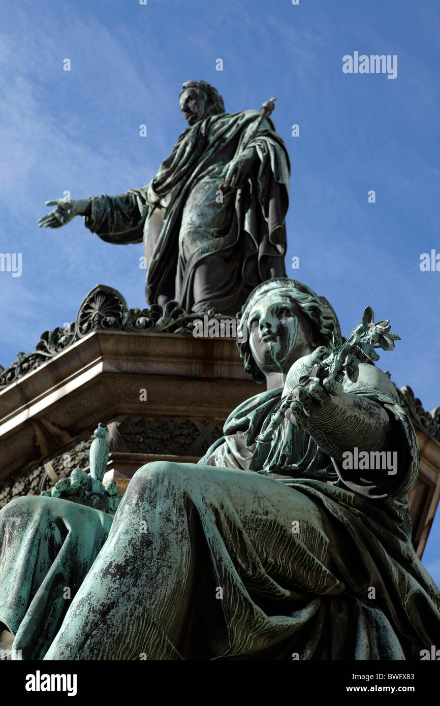 Statue in der burg wien -Fotos und -Bildmaterial in hoher Auflösung – Alamy