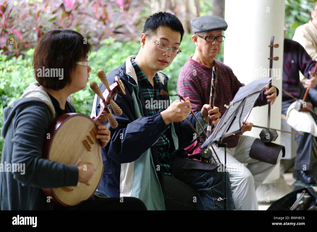 Musik in taiwan -Fotos und -Bildmaterial in hoher Auflösung – Alamy