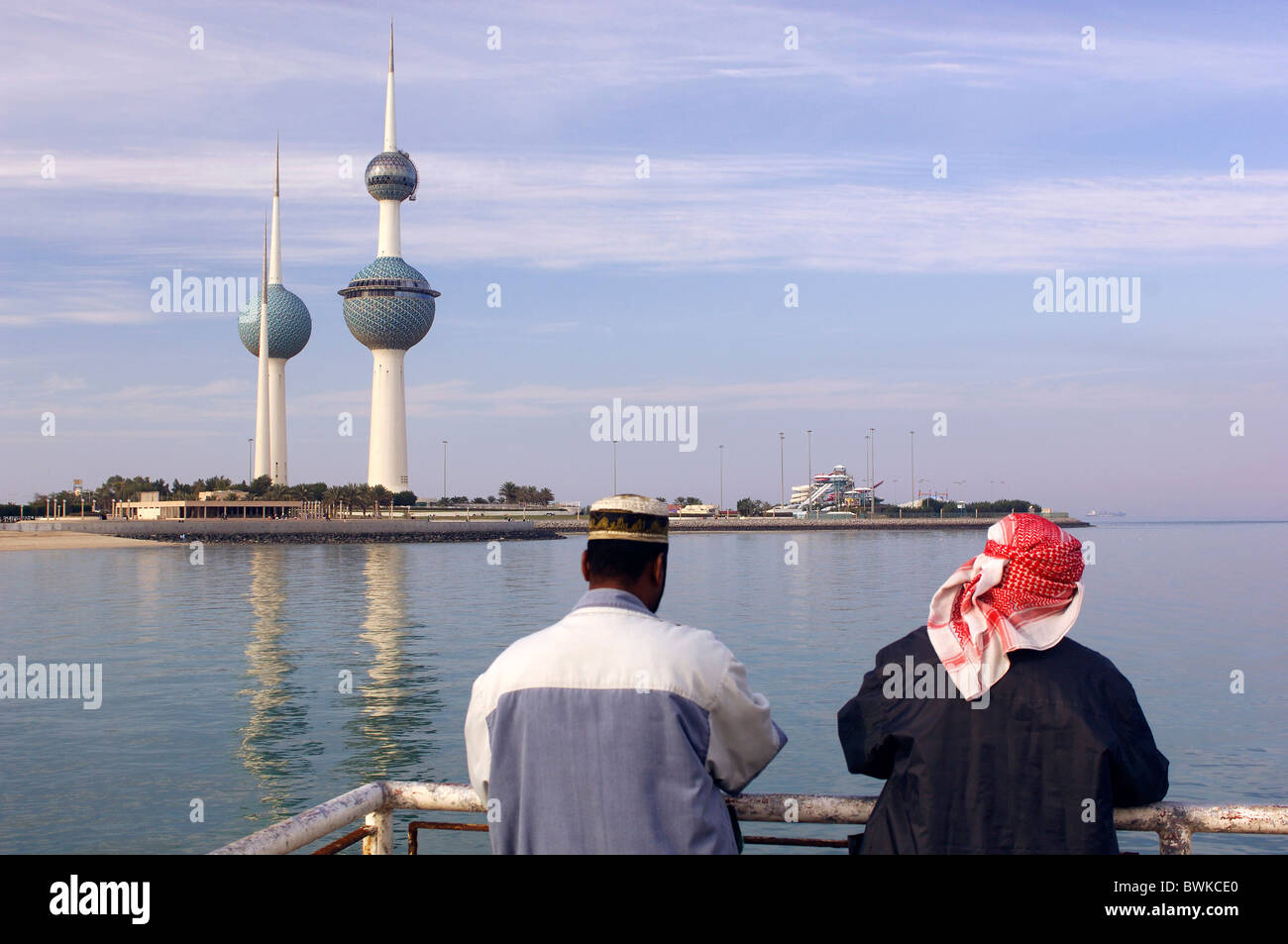 Wassertürme Türme Türme sandigen Strand Strand Strand Strand Küste Meer ...