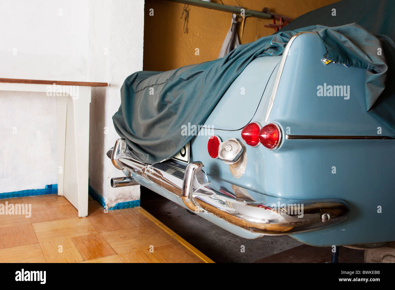 Altes opel auto -Fotos und -Bildmaterial in hoher Auflösung – Alamy