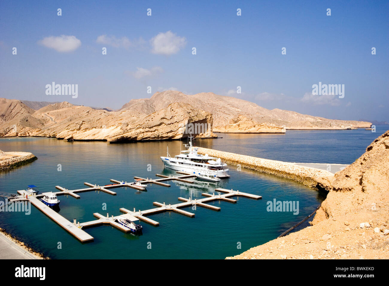 Oman Arabien Ost Maskat Stadt Muscat Shangri-La Küste Meer Gebrige ...