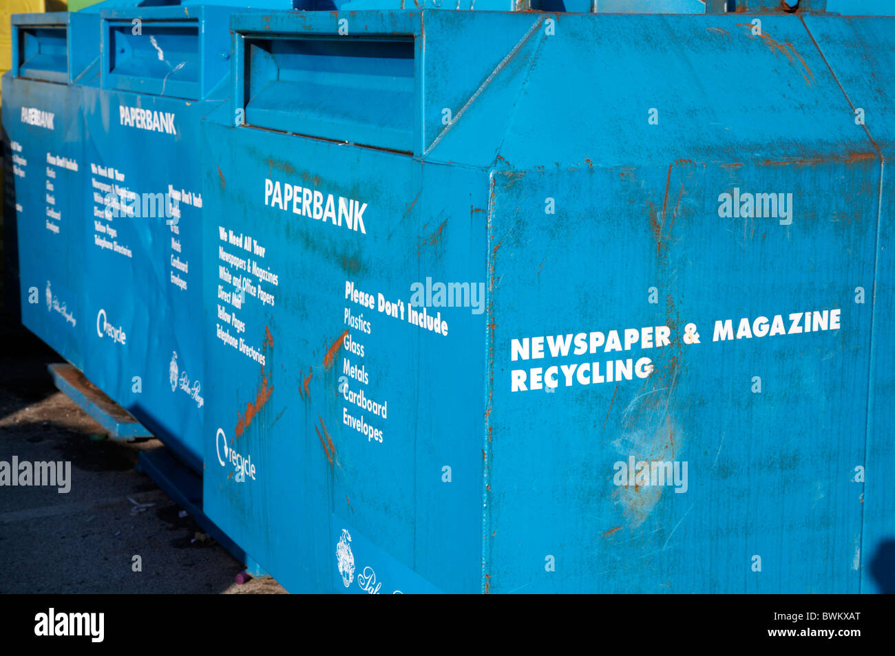 Recycling bank -Fotos und -Bildmaterial in hoher Auflösung – Alamy