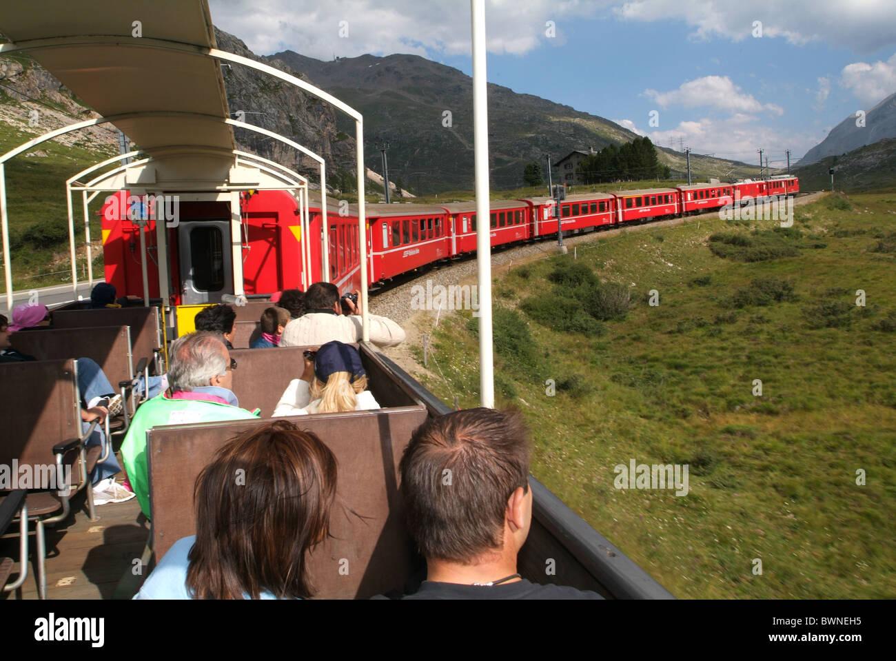 Schweiz Europa Kanton Graubünden Graubünden Graubünden Bernina Express Rhätische Bahn RhB Zug ...