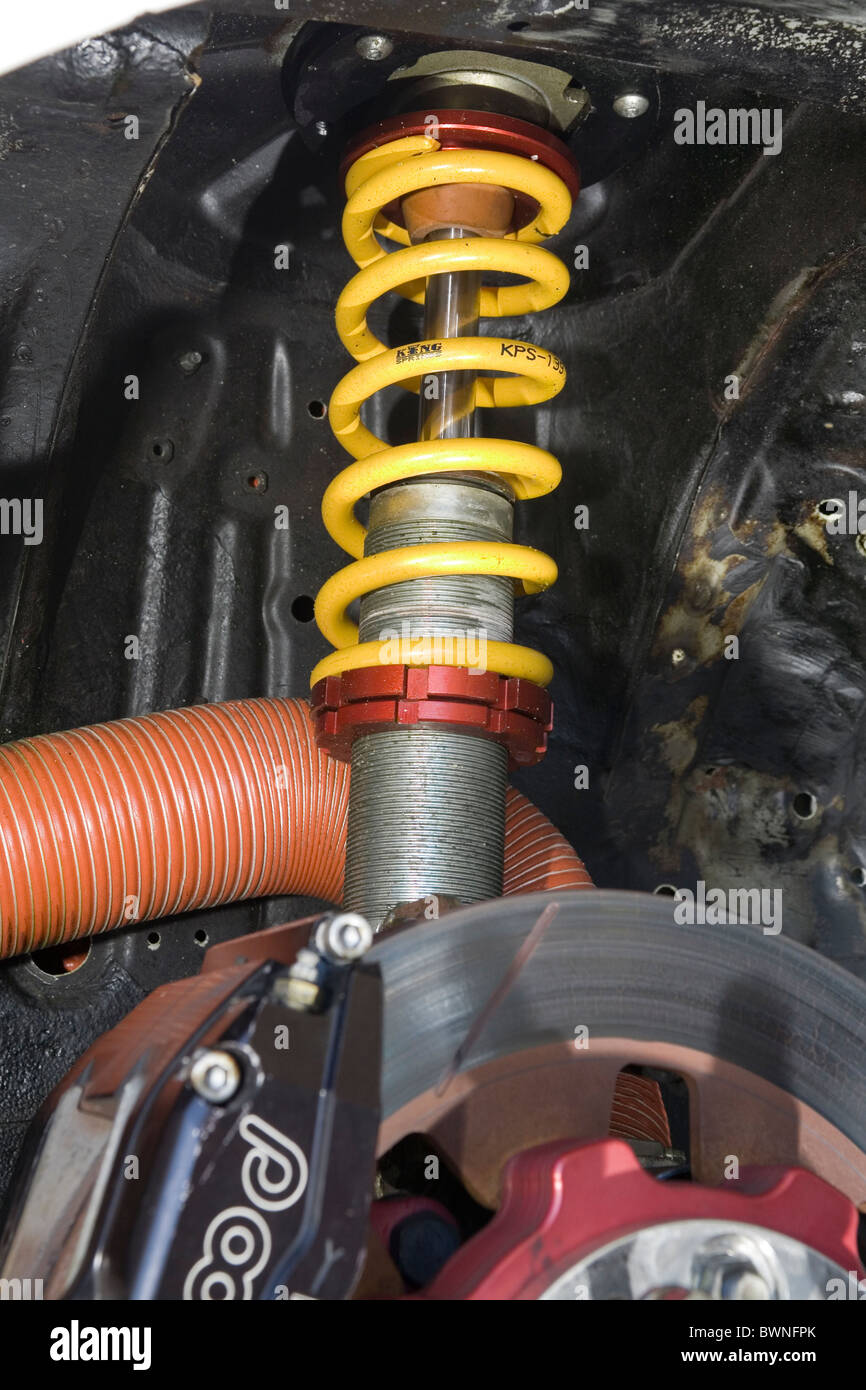 Auto suspension -Fotos und -Bildmaterial in hoher Auflösung – Alamy