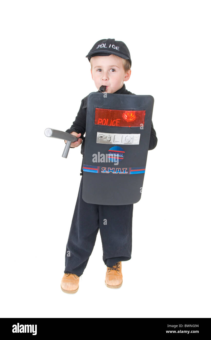Entzückende kleine Junge Phantasie spielen Dress up Polizist im Dienst ...