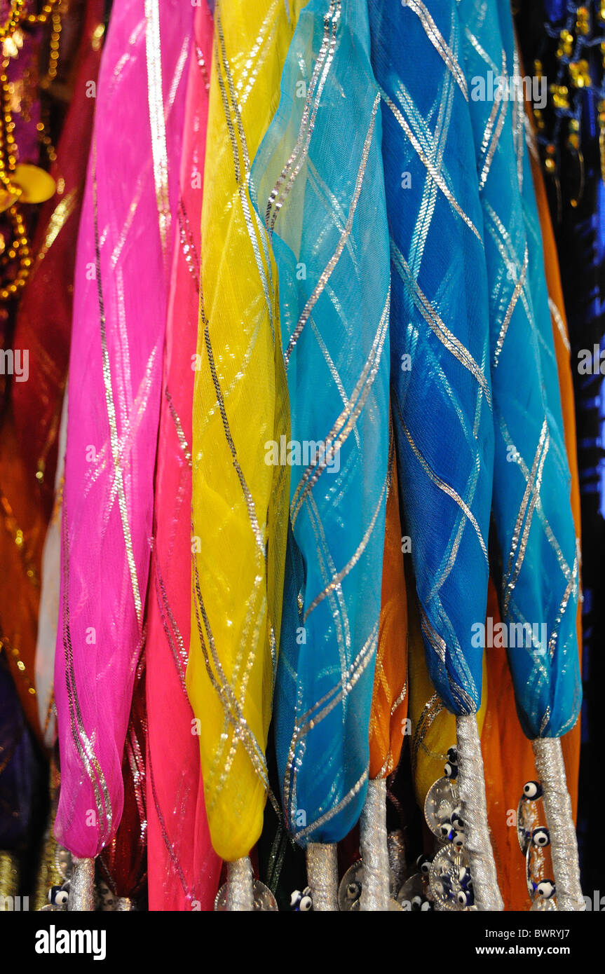 Traditioneller seidensari -Fotos und -Bildmaterial in hoher Auflösung ...