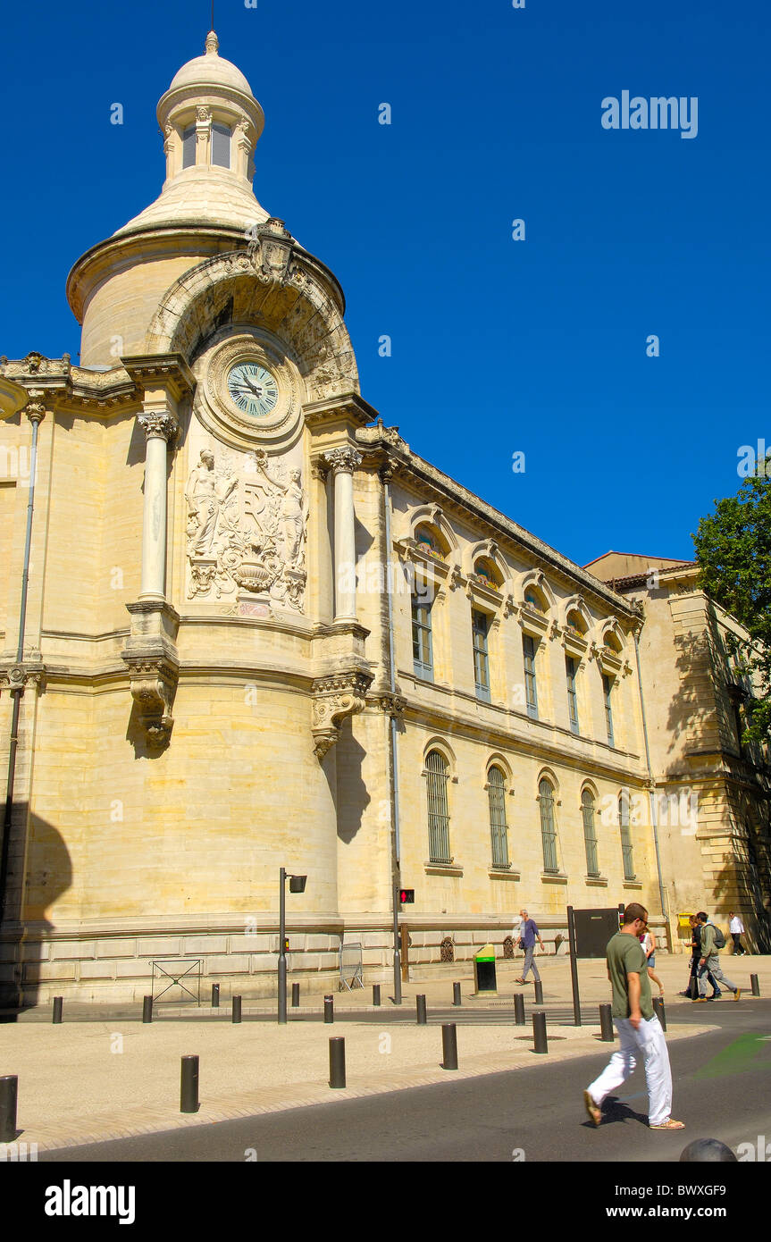 Frankreich bouches du rhône und nimes -Fotos und -Bildmaterial in hoher ...