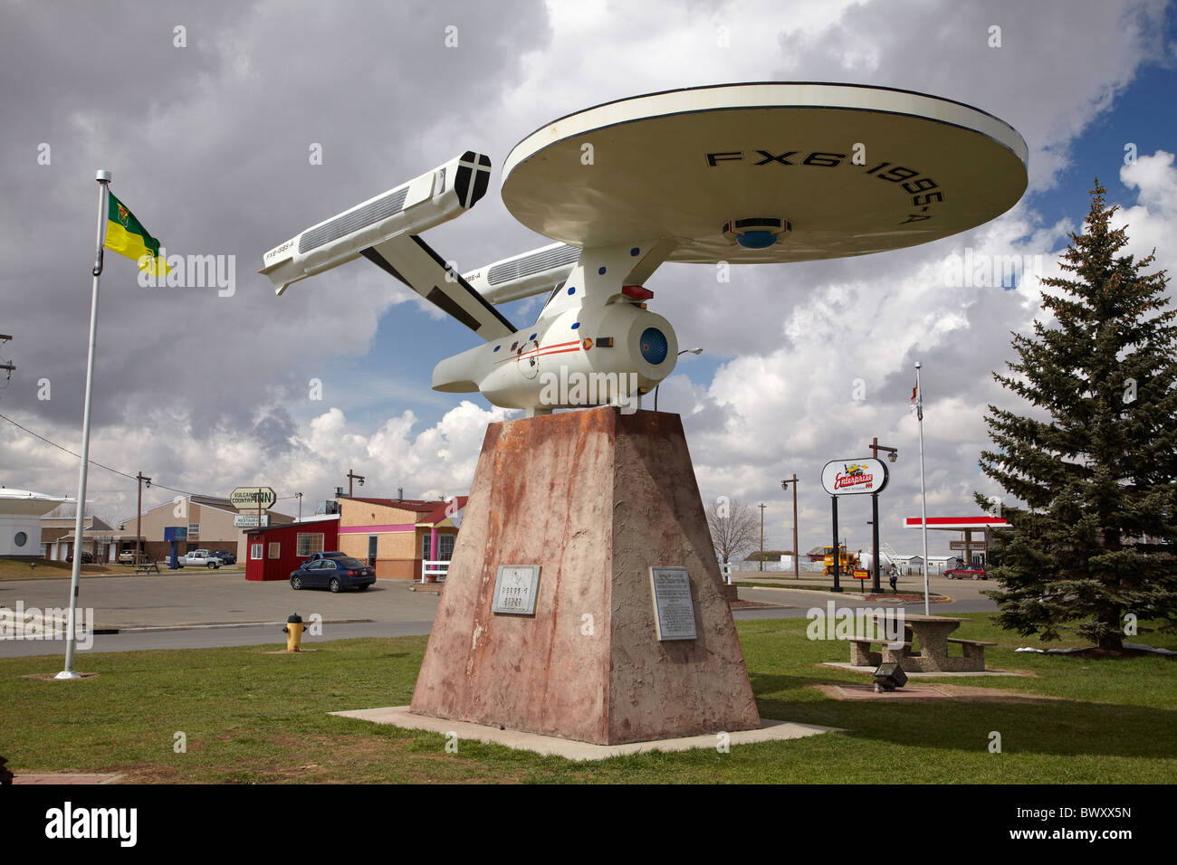Raumschiff Enterprise Statue, Vulcan, Alberta, Kanada Stockfotografie ...