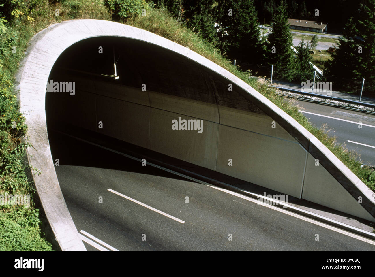 Einfahrt Göschenen Gotthard Gotthard Autobahn Schweiz Europa Straße ...