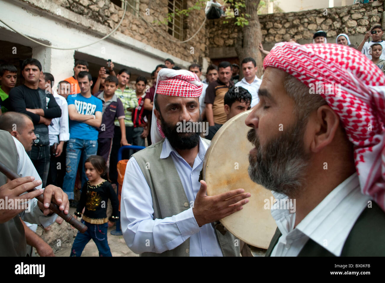 Yezidi religion -Fotos und -Bildmaterial in hoher Auflösung – Alamy