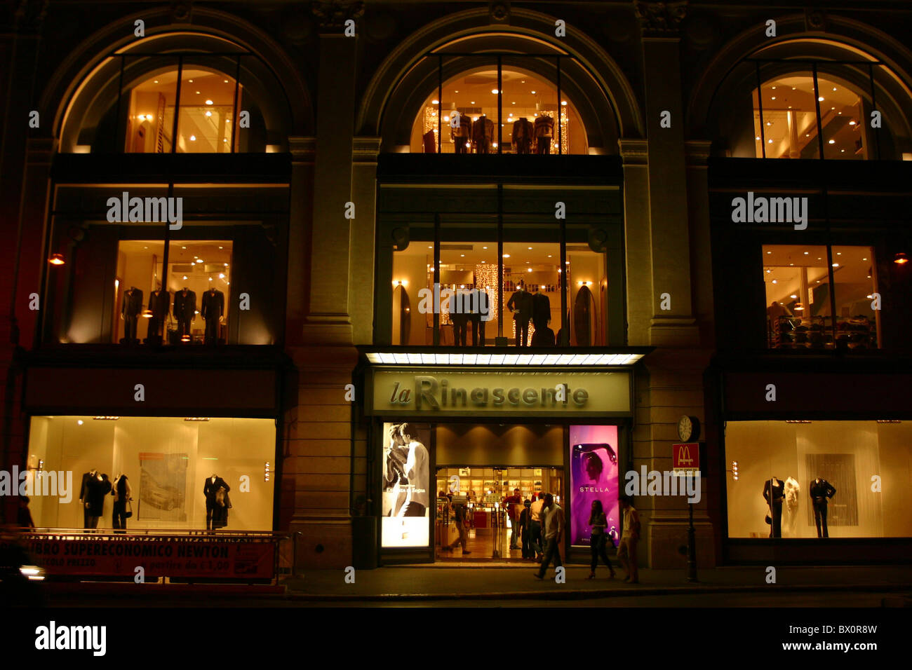 Rome Shopping Stockfotos und -bilder Kaufen - Alamy
