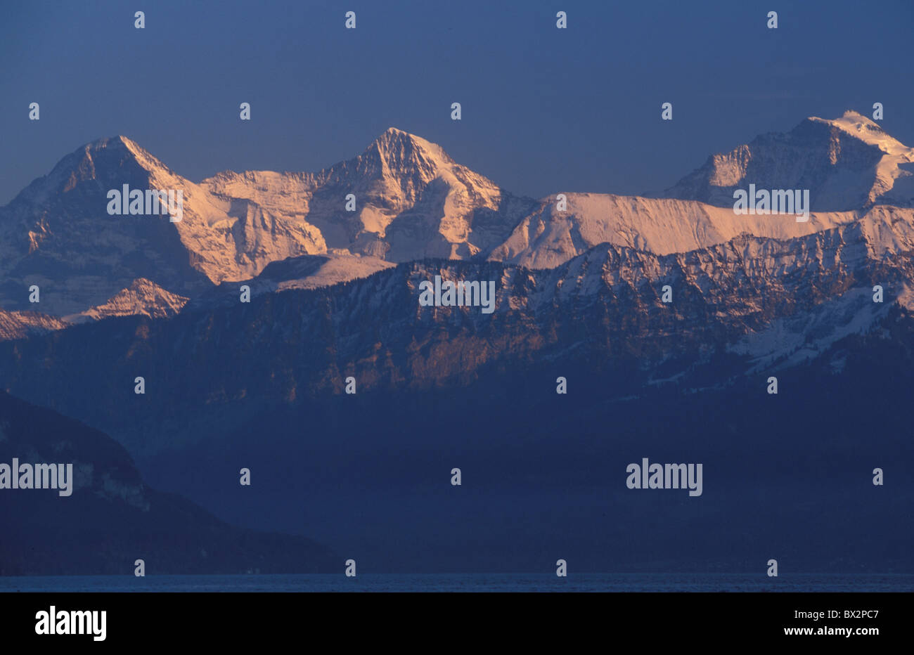 Alpen Berner Oberland Berner Alpen Eiger Jungfrau See Moench Berge ...