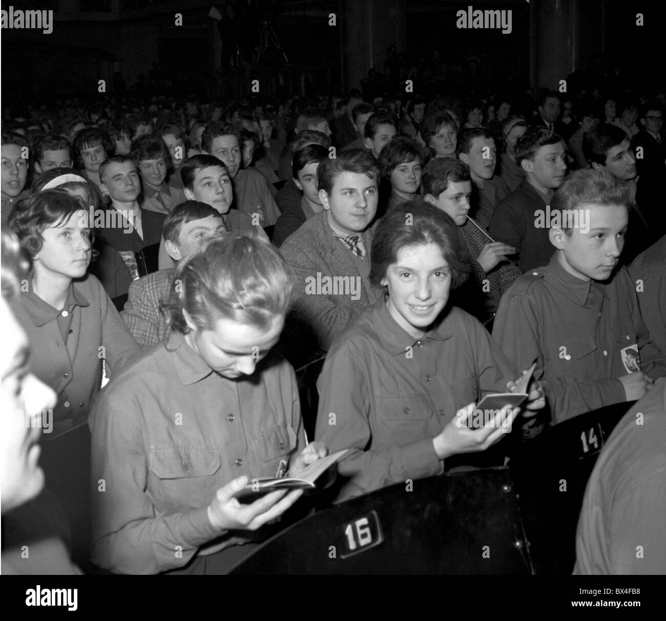 Id personalausweise -Fotos und -Bildmaterial in hoher Auflösung – Alamy