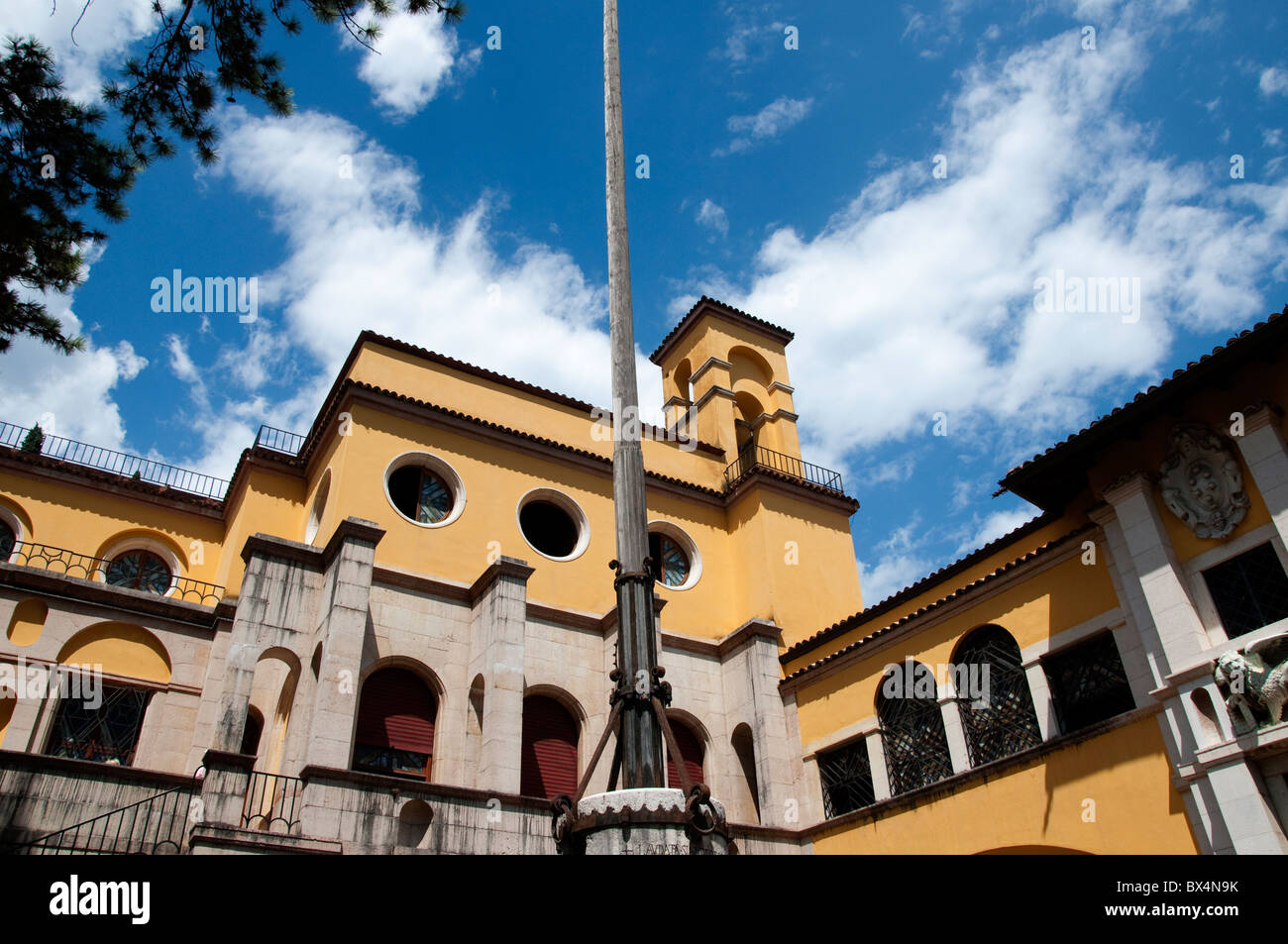 Il Vittoriale in Gardone Riviera am Gardasee, Norditalien Stockfotografie - Alamy