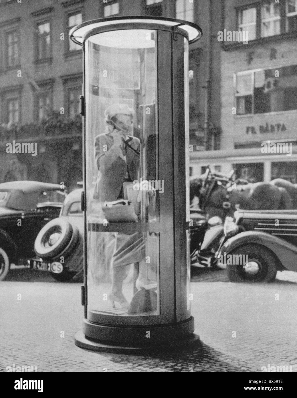 Anrufen anrufen anrufen telefonieren telefonieren telefonieren ...