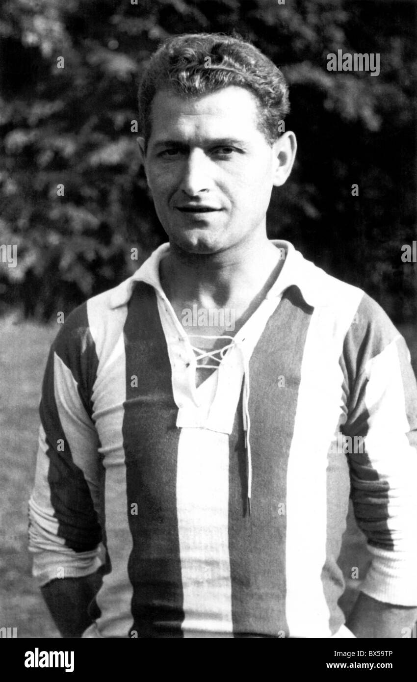 Tschechoslowakischer Fußballspieler nominiert für die WM in Italien ...