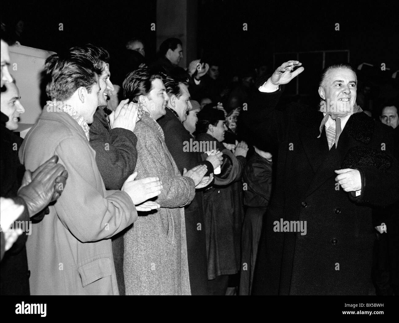 Enver Hoxha Stockfotos und -bilder Kaufen - Alamy