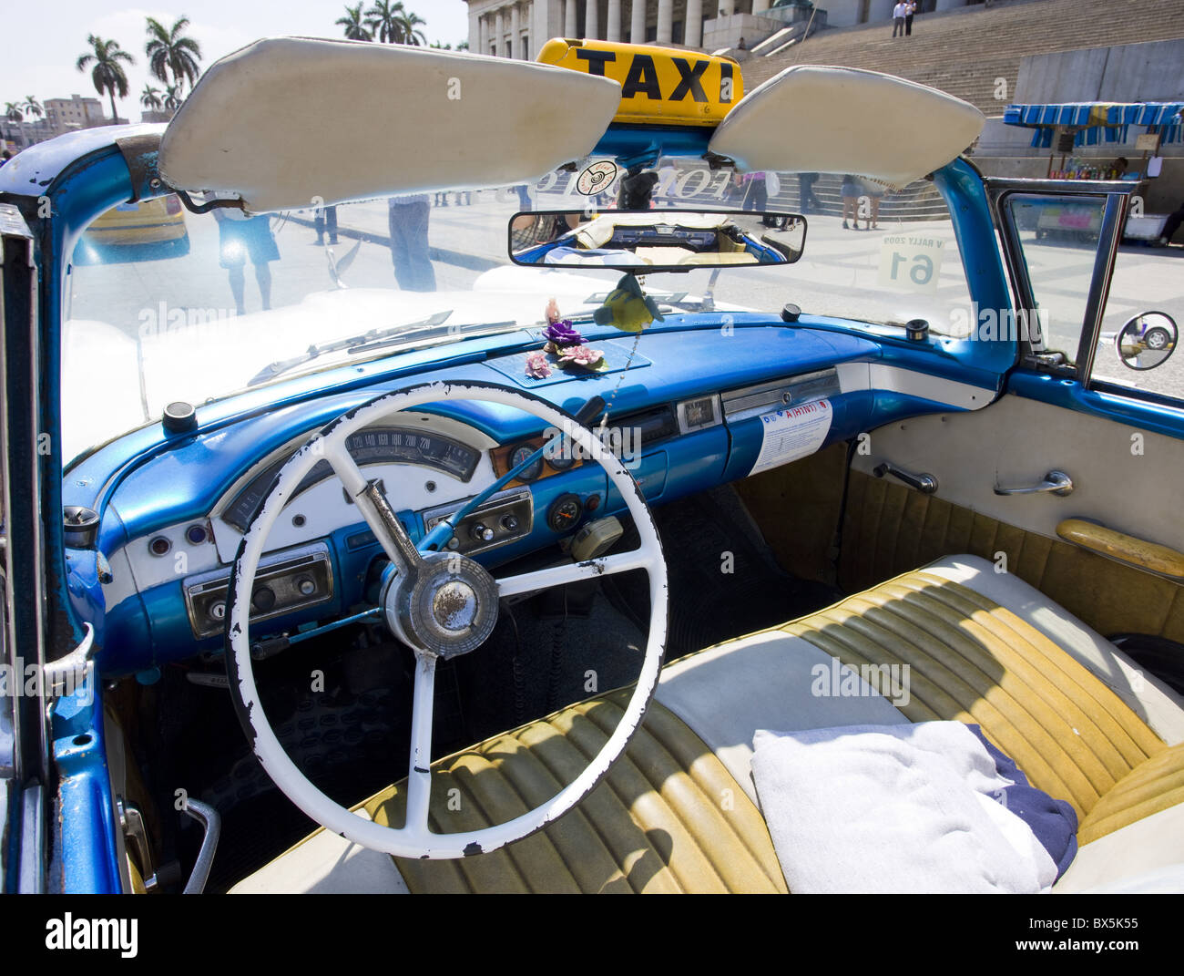 Interior of a taxi -Fotos und -Bildmaterial in hoher Auflösung – Alamy