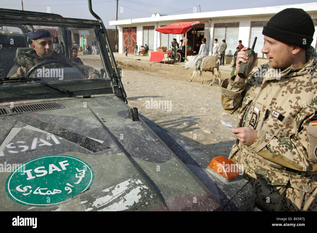 Soldiers German Bundeswehr Patrol In Stockfotos und -bilder Kaufen - Alamy