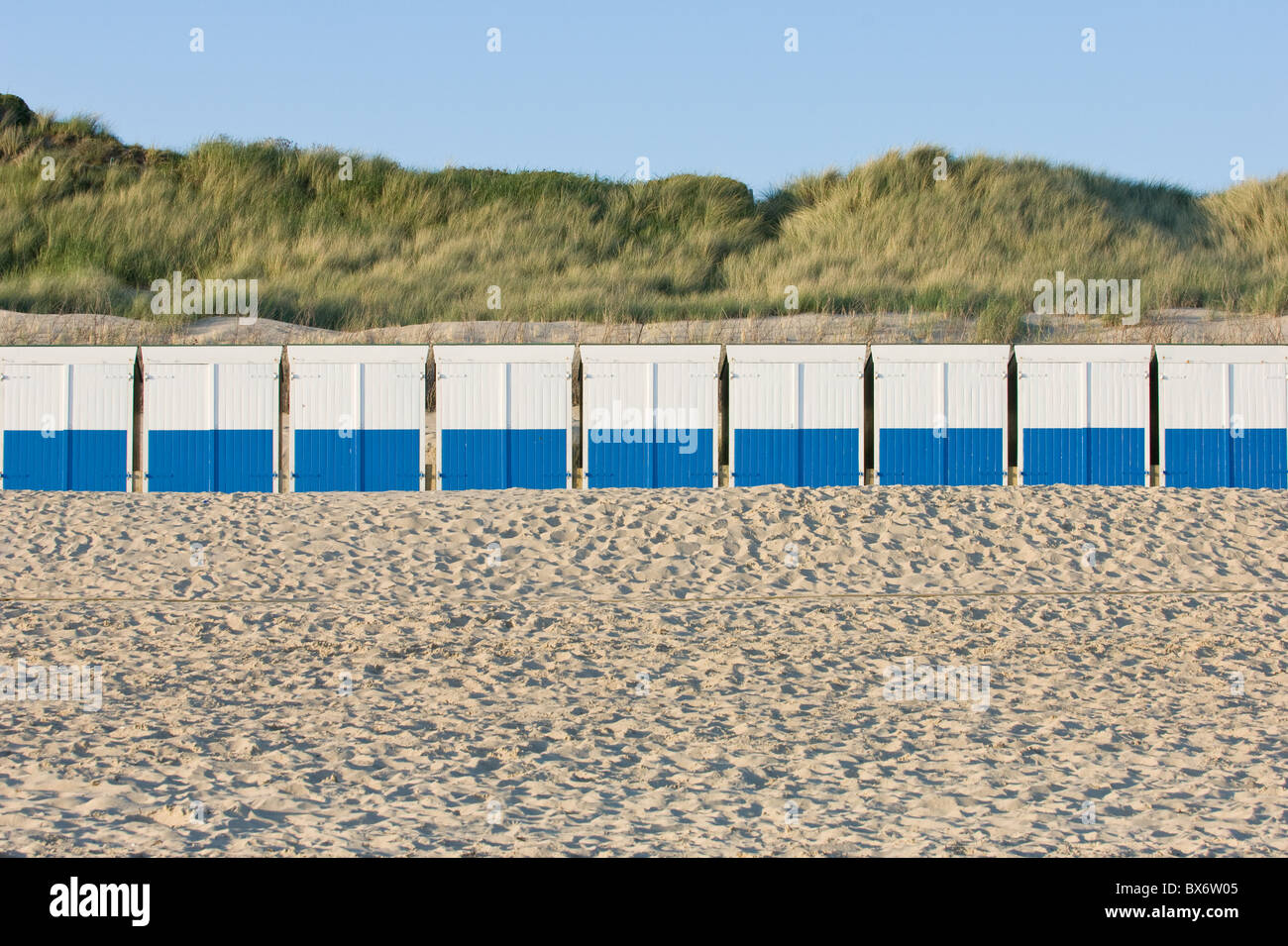 Cabines de plage beach hut -Fotos und -Bildmaterial in hoher Auflösung ...