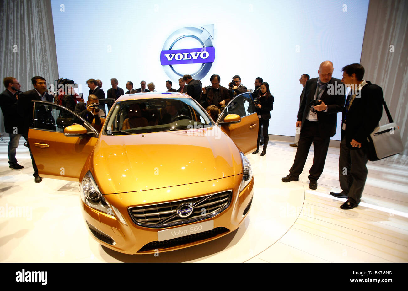 Volvo s60 autos -Fotos und -Bildmaterial in hoher Auflösung – Alamy