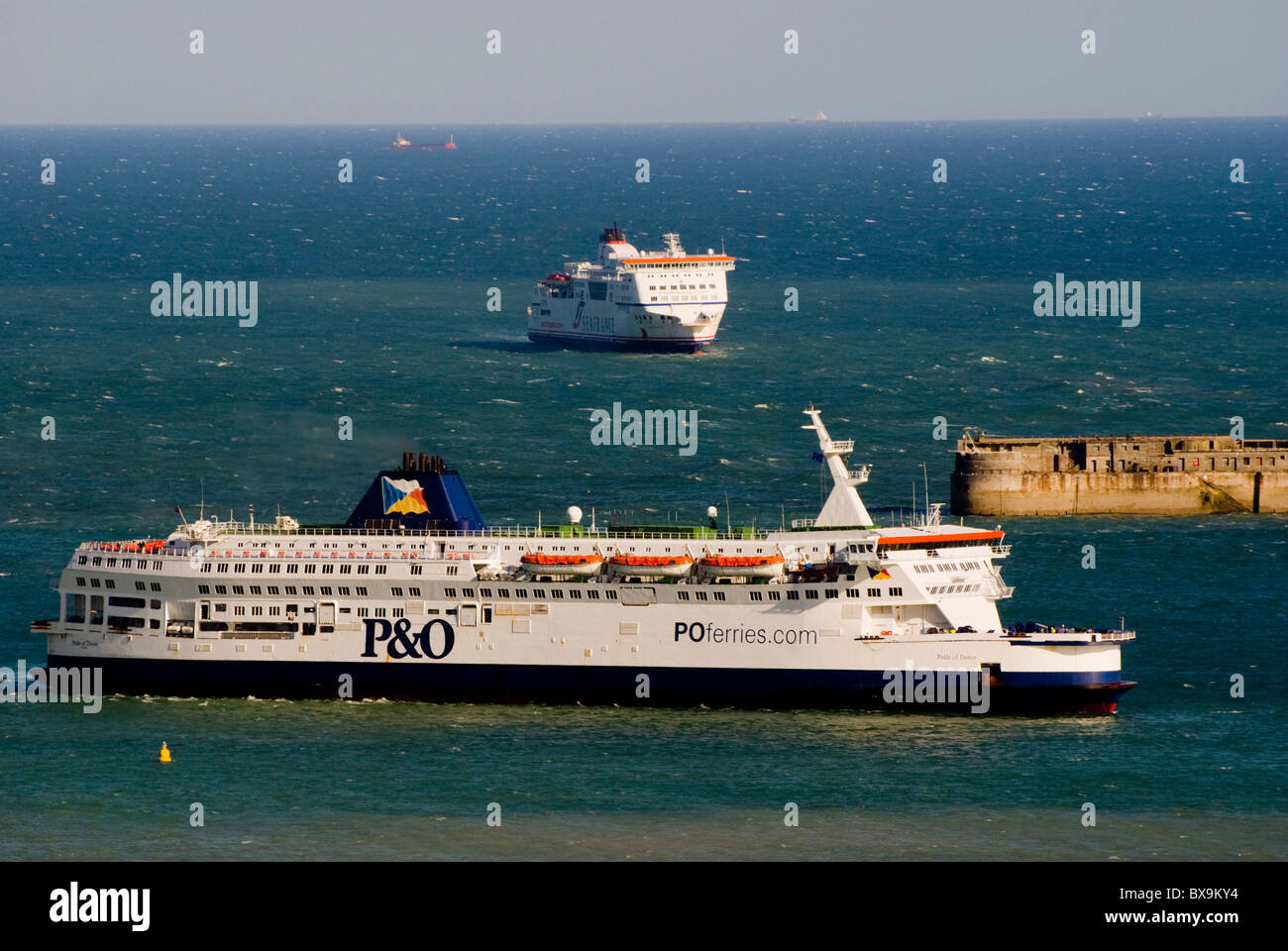 Eingang dover hafen -Fotos und -Bildmaterial in hoher Auflösung – Alamy