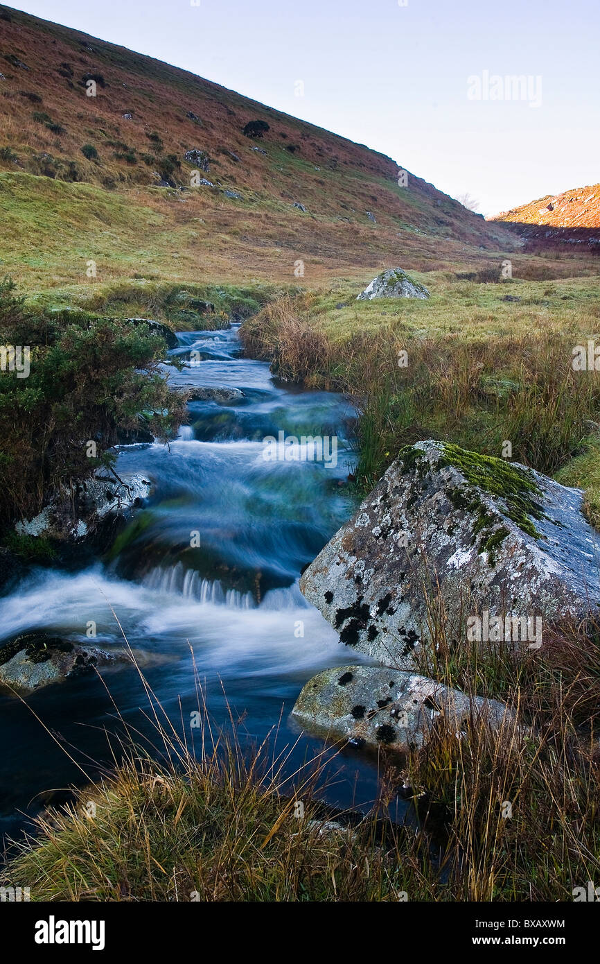 Stift-Pont-Wasser ist ein Strom, der aus dem Herzen des Bodmin Moor ...