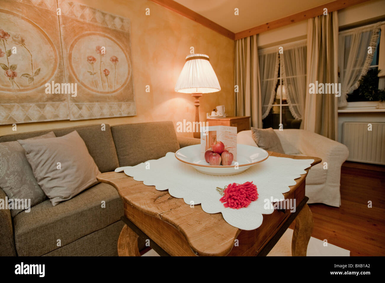 Alpen stil -Fotos und -Bildmaterial in hoher Auflösung – Alamy