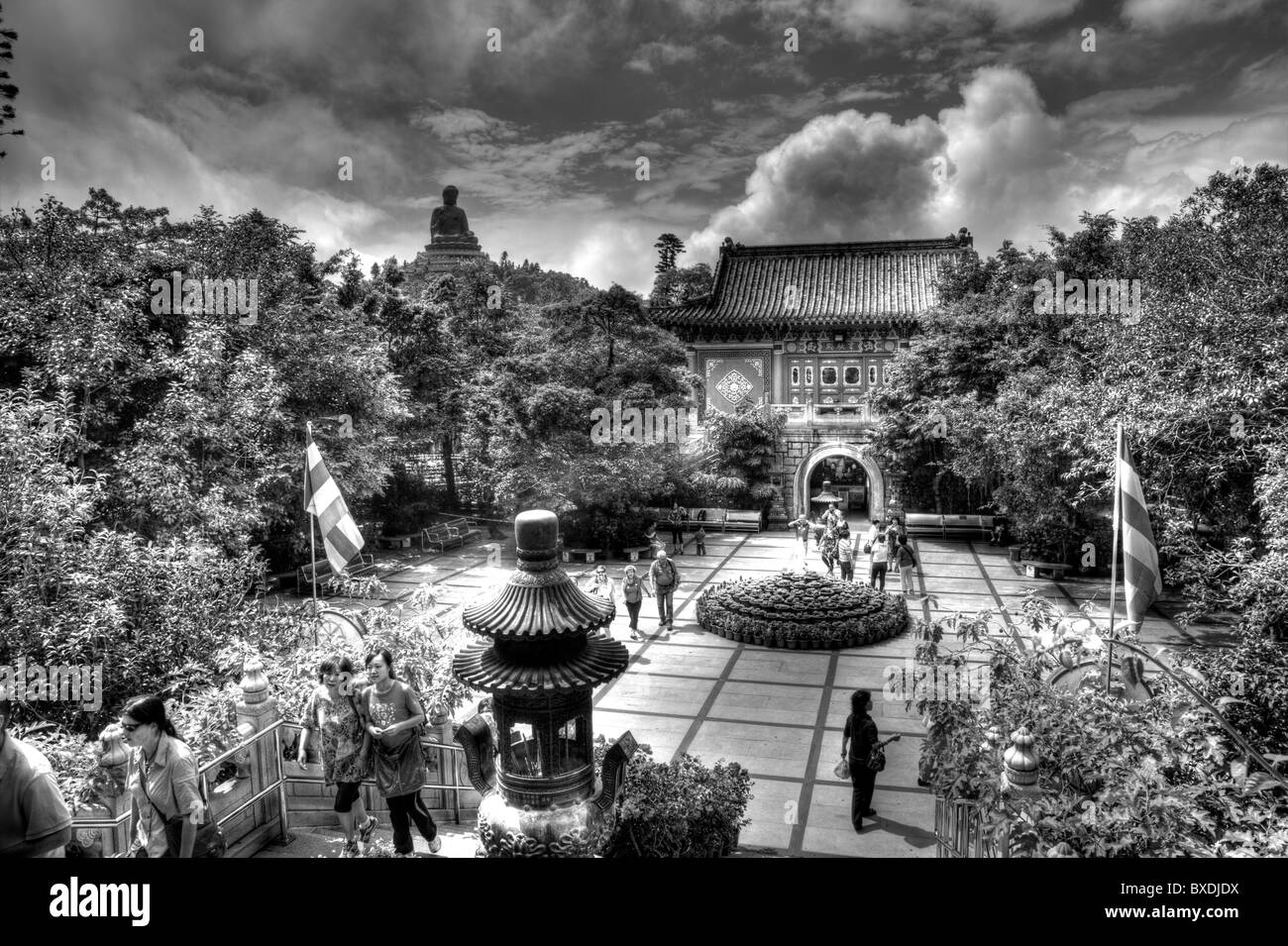 Hong Kong Insel Lantau sitzen Bronzestatue der Big Buddha vom Po Lin ...