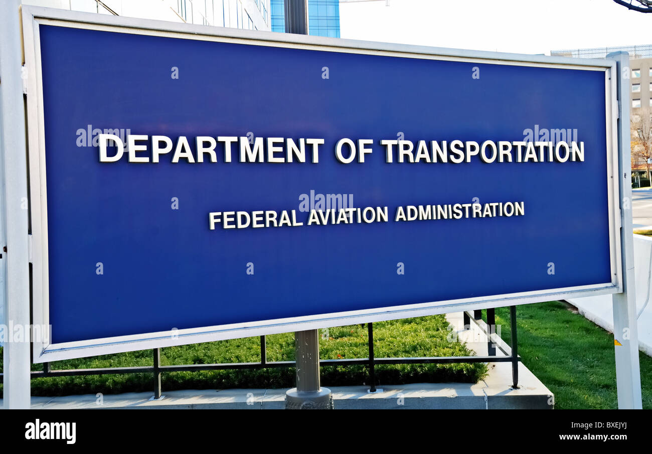 Bundesluftfahrtverwaltung zeichen -Fotos und -Bildmaterial in hoher ...