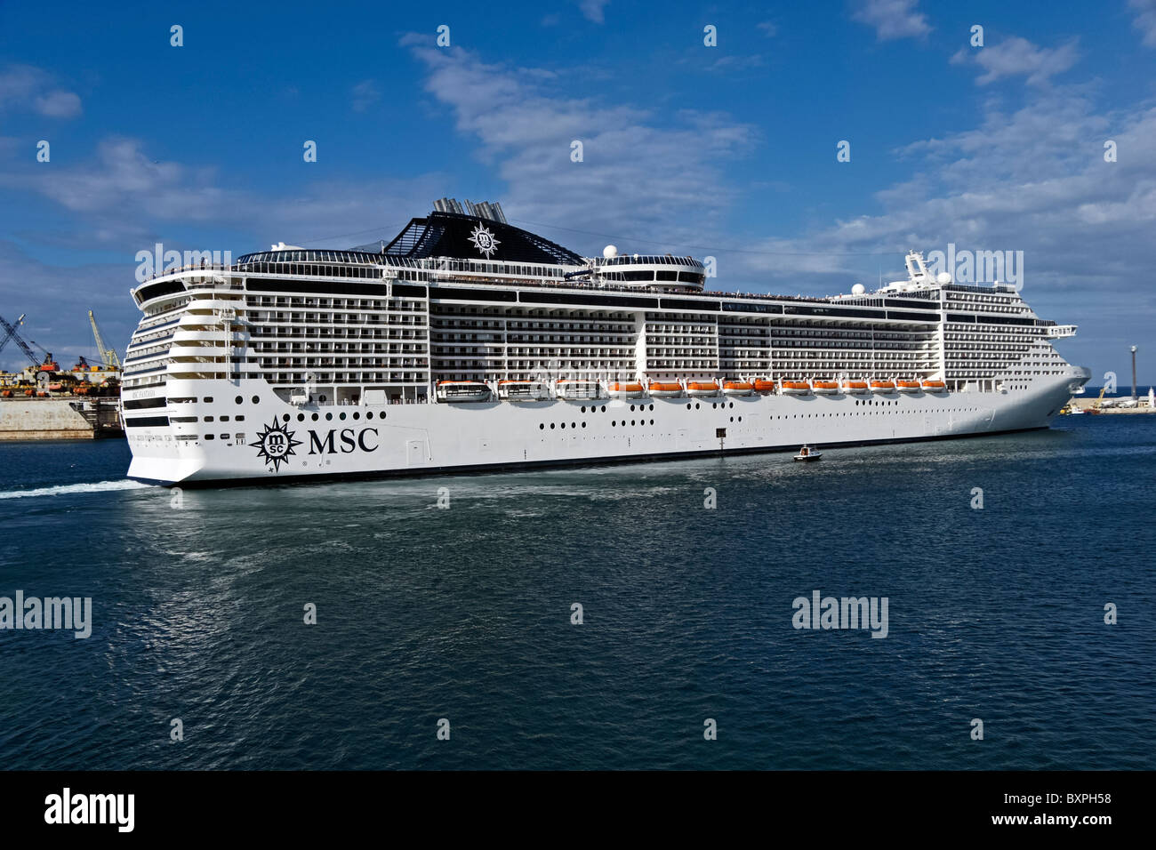 Kreuzfahrtschiff msc splendida -Fotos und -Bildmaterial in hoher ...