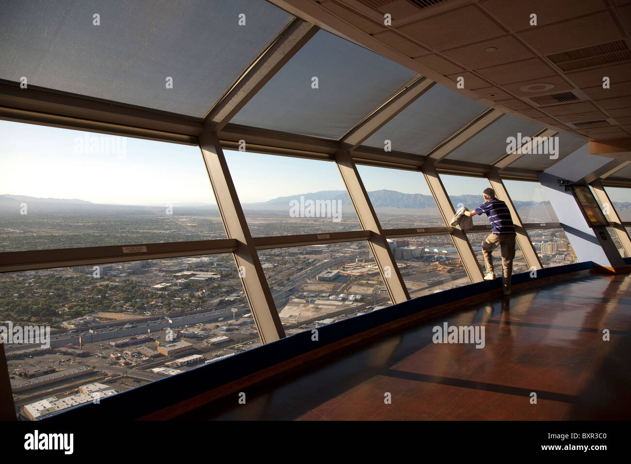 The stratosphere tower -Fotos und -Bildmaterial in hoher Auflösung – Alamy