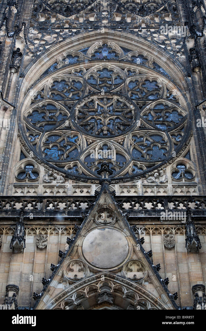 Rosace window -Fotos und -Bildmaterial in hoher Auflösung – Alamy