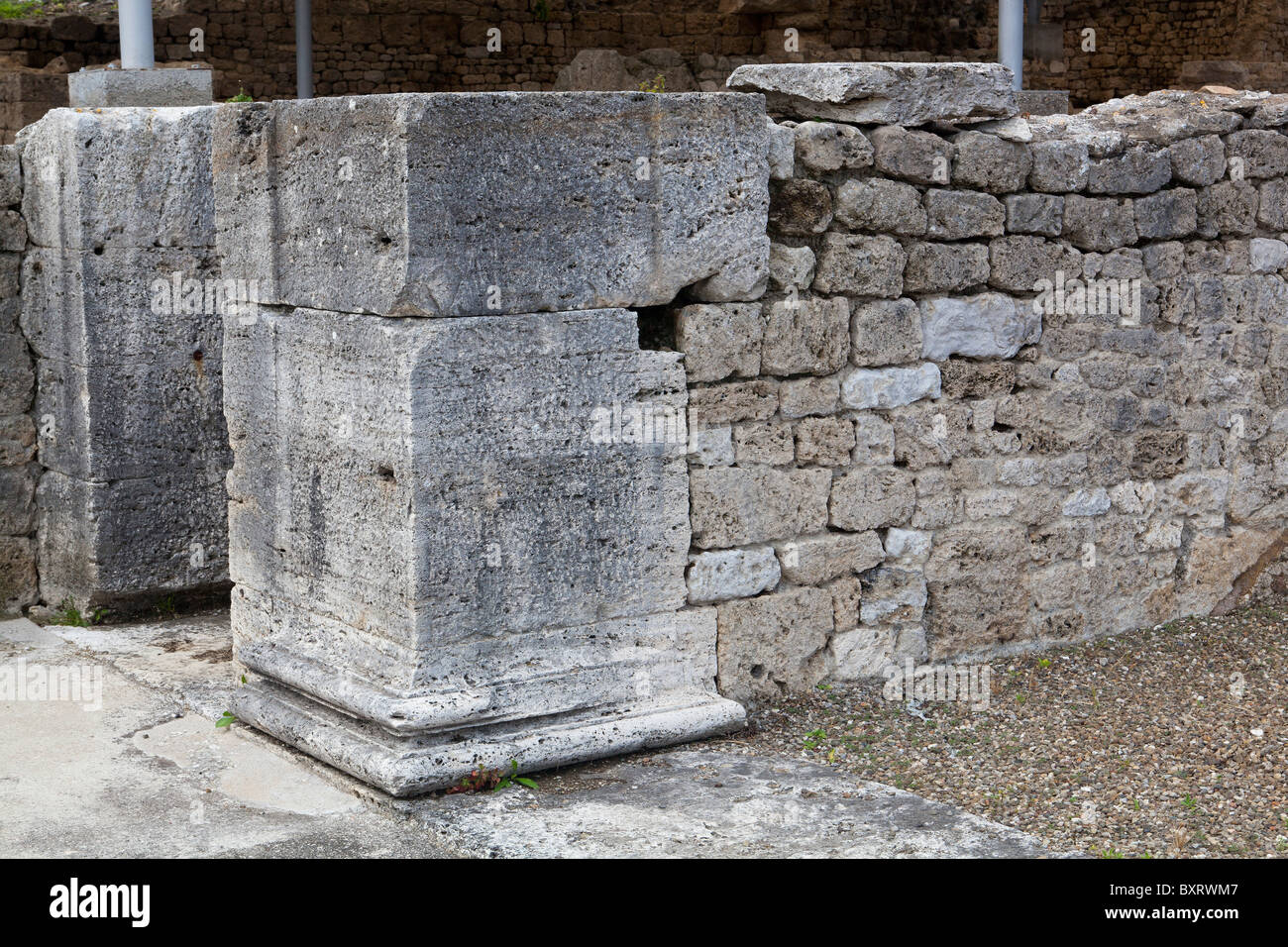 Römische Mauern, Parco Archeologico di Vulci, Latium, Italien ...
