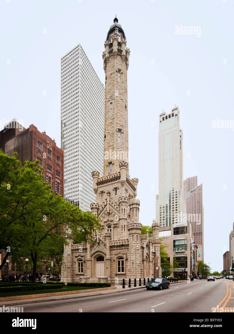 Wasserturm chicago -Fotos und -Bildmaterial in hoher Auflösung – Alamy