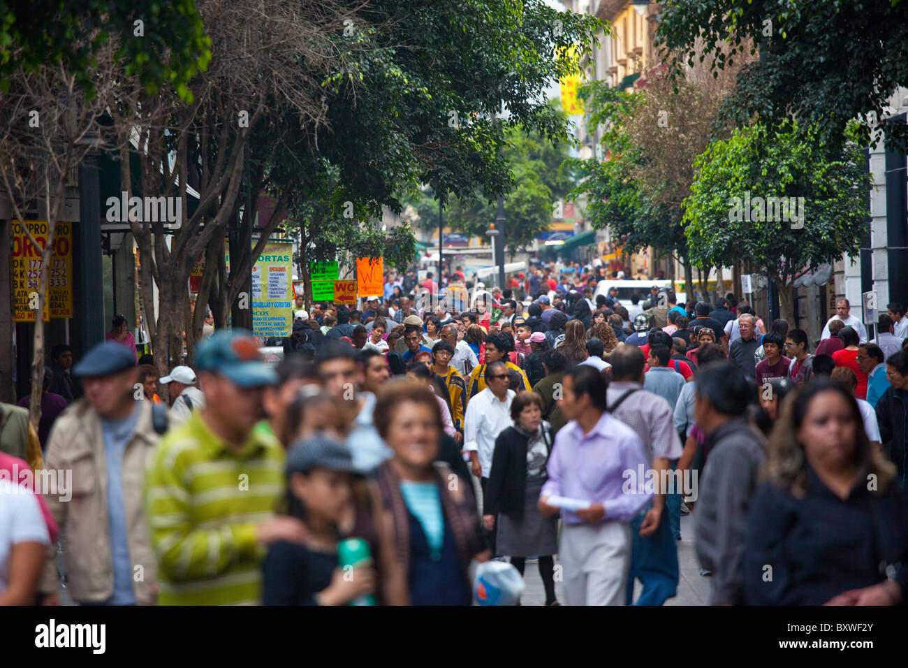 Mexiko stadt mit menschen -Fotos und -Bildmaterial in hoher Auflösung ...